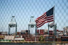 En abril, Estados Unidos registró su mayor déficit de comercio ...
