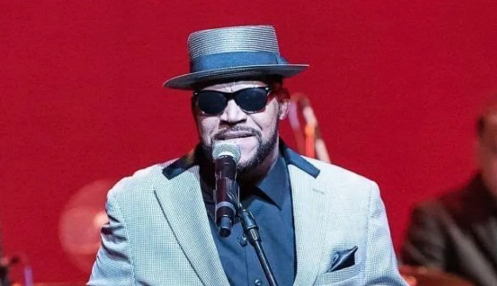 Rosendo ha presentado su nuevo disco bajo la producción de Mayimba ...